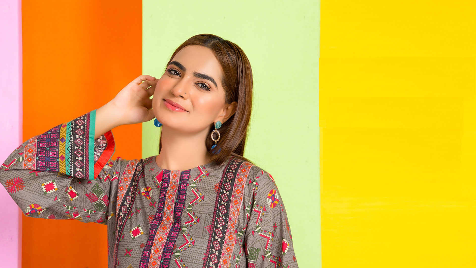 Warda Lawn summer Sale 50% Off collection 2023